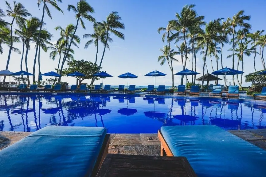 6 Best Oahu Waterfalls To Explore In 2025 | Island Life Hawaii