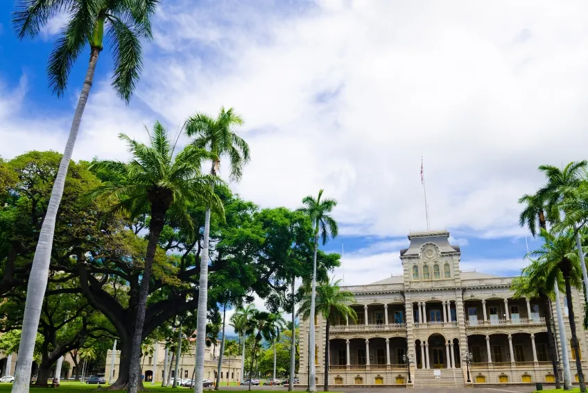 Honolulu Visitors Guide for 2025 | Island Life Hawaii