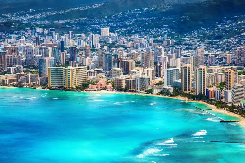 Honolulu Visitors Guide for 2025 | Island Life Hawaii